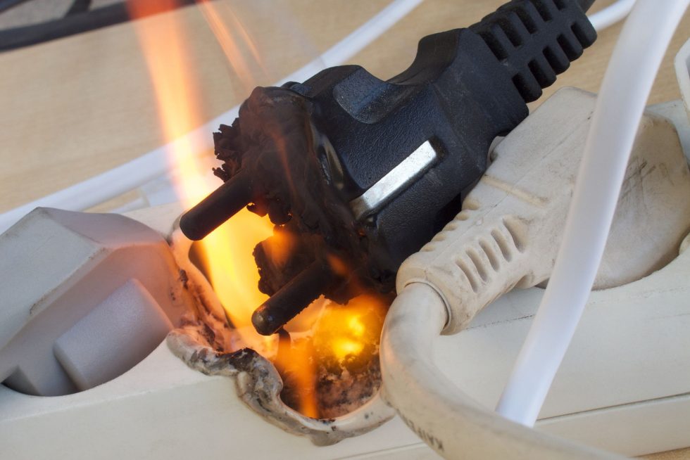 How To Put Out An Electrical Fire!